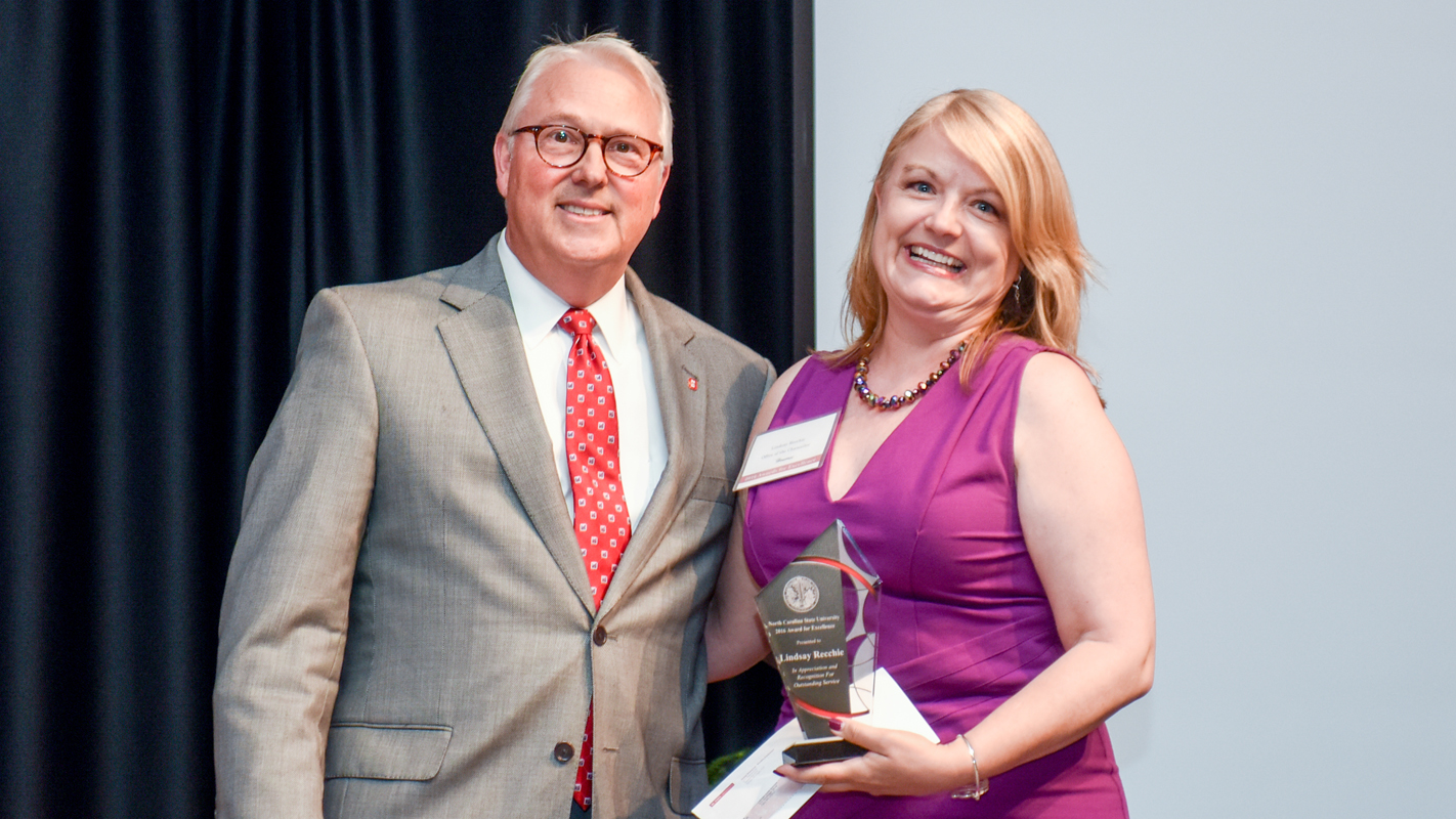 瑞奇被授予英雄称号北卡罗莱纳州新闻