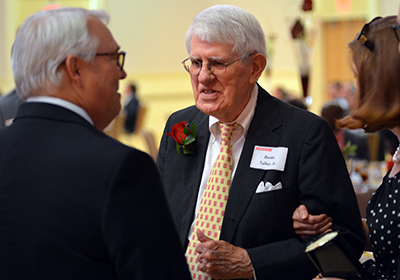 在Memoriam：银行C. Talley Jr. |NC州新闻